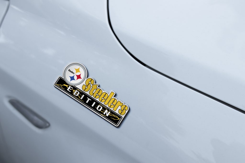 Pittsburgh Steelers Original Edition Acrylic Car Emblem – BohoPride