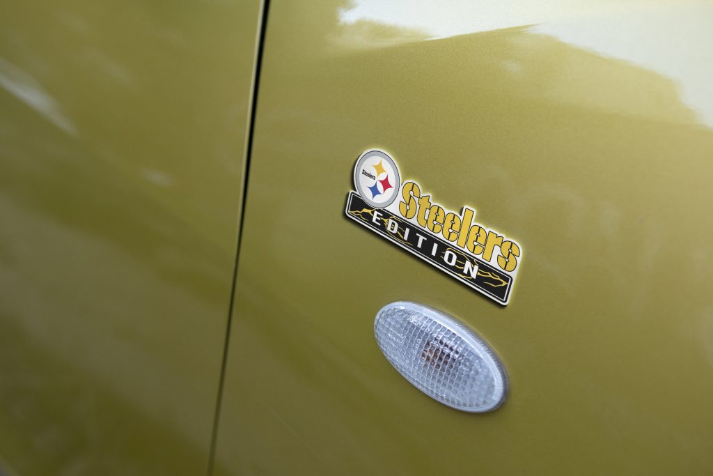 Pittsburgh Steelers Original Edition Acrylic Car Emblem – BohoPride